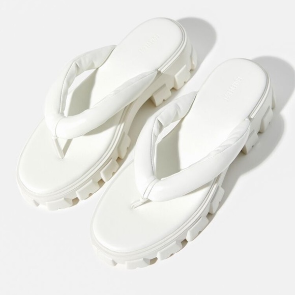 Forever 21 | Shoes | Padded Platform Sandals | Poshmark